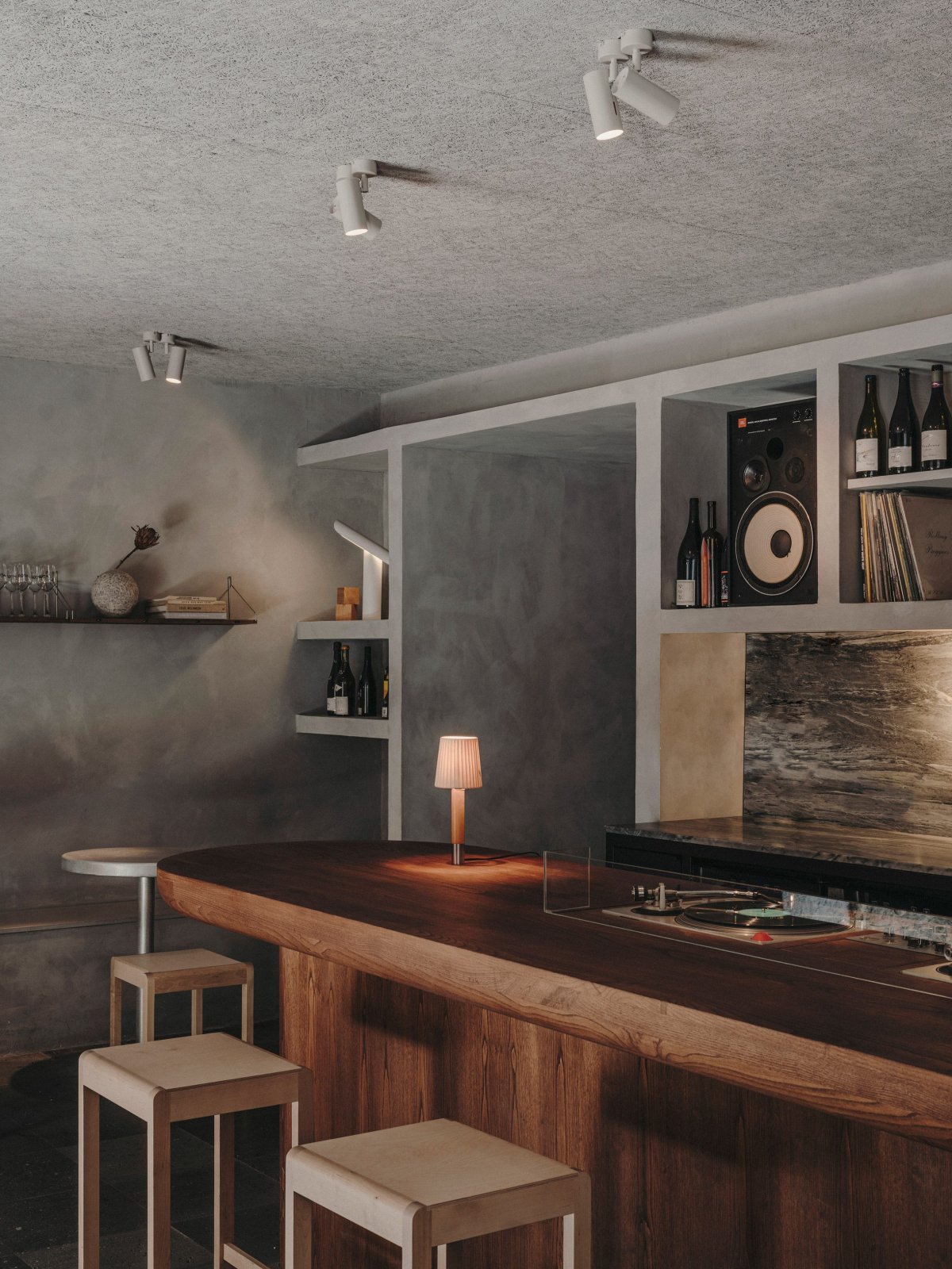 YinjiSpace - Plantea Estudio x Gota Bar